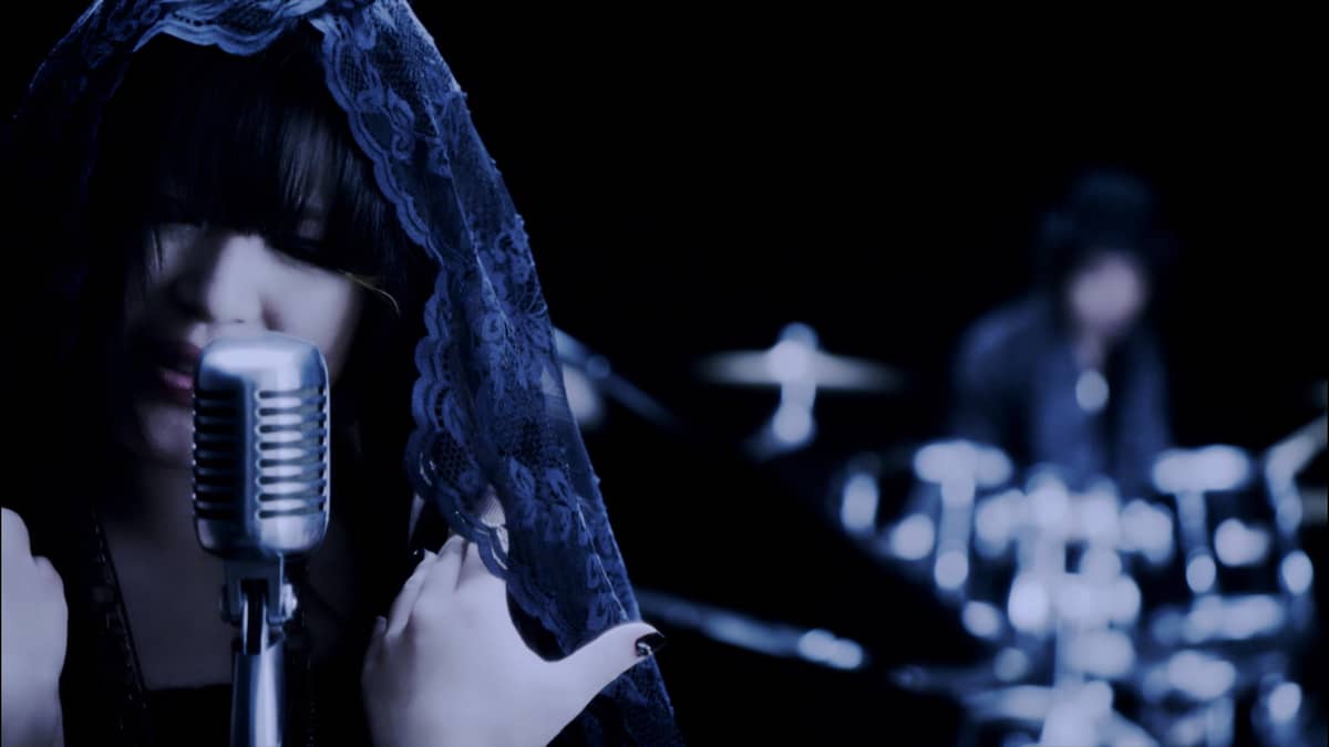 Crunchyroll: Watch Popular Anime, Play Games & Shop Online