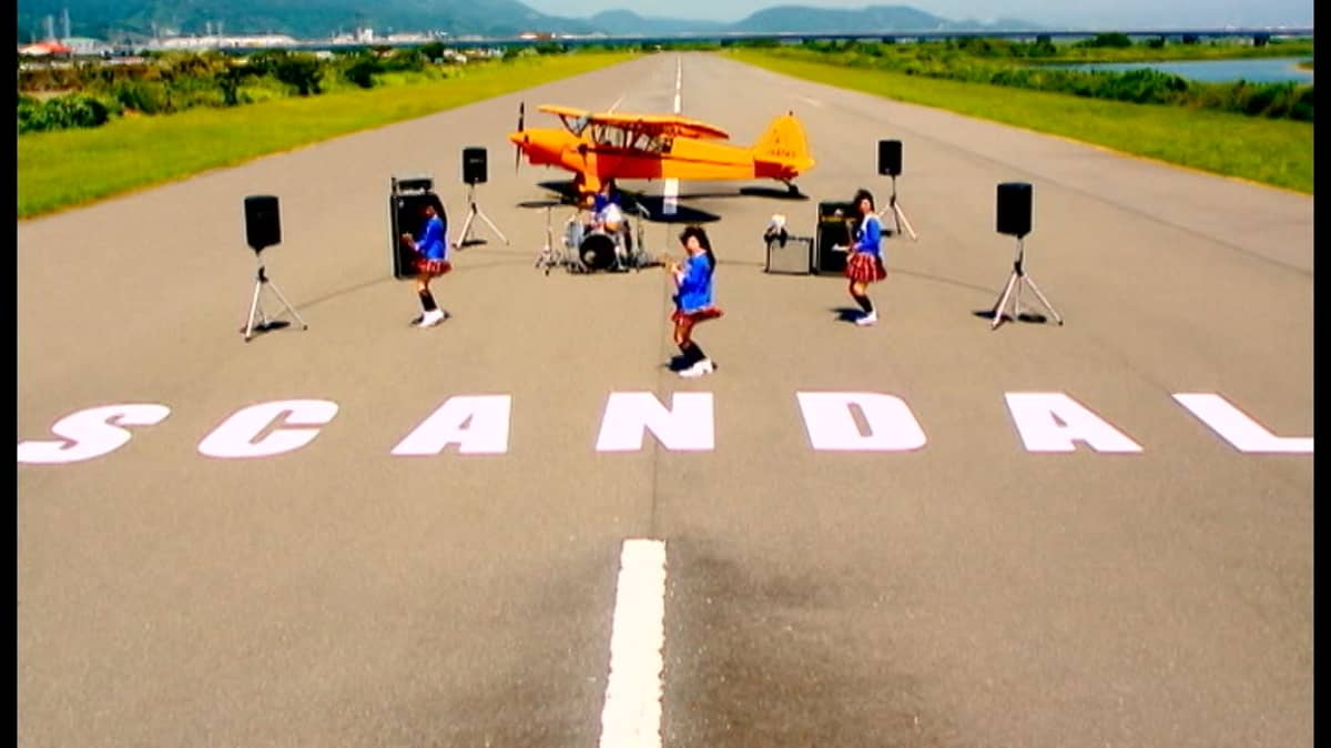 Crunchyroll: Watch Popular Anime, Play Games & Shop Online