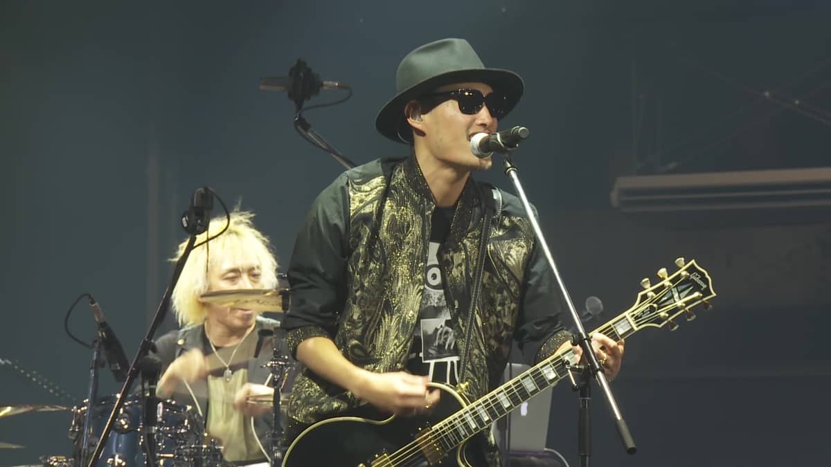 Crunchyroll: Watch Popular Anime, Play Games & Shop Online