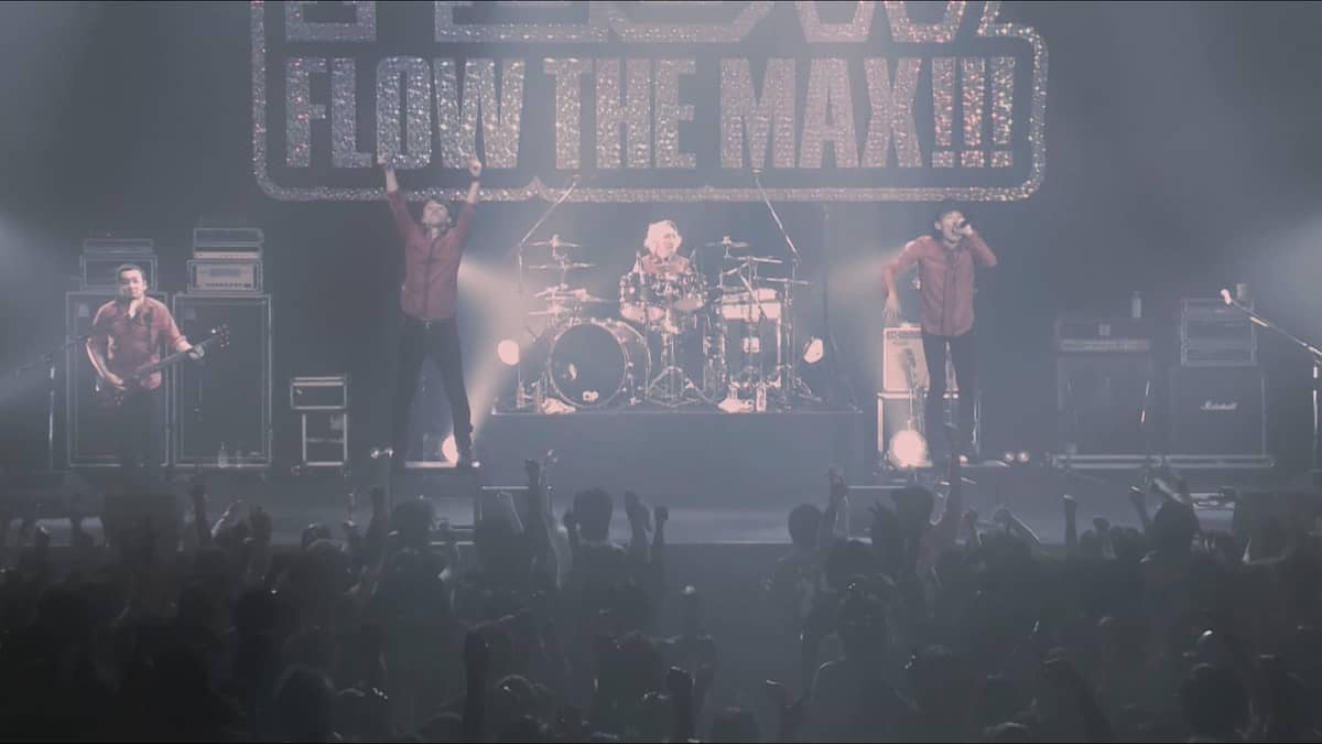 Crunchyroll: Watch Popular Anime, Play Games & Shop Online