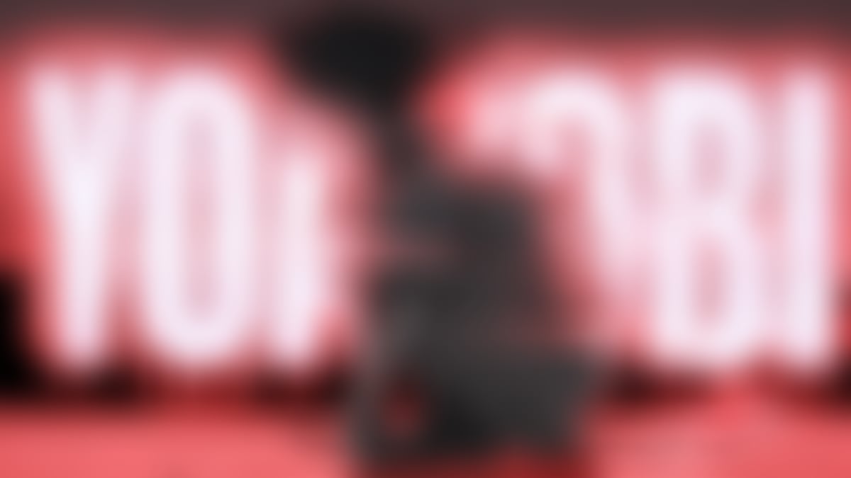 YOASOBI - Crunchyroll